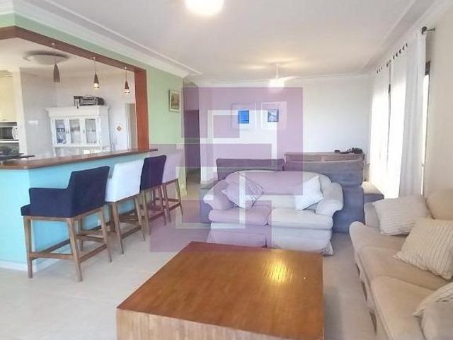 Apartamento Padrão em Guarujá