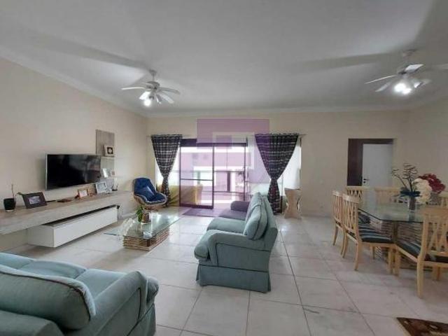 Apartamento Padrão em Guarujá