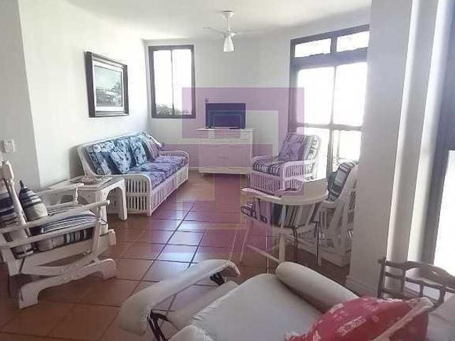 Apartamento Padrão em Guarujá
