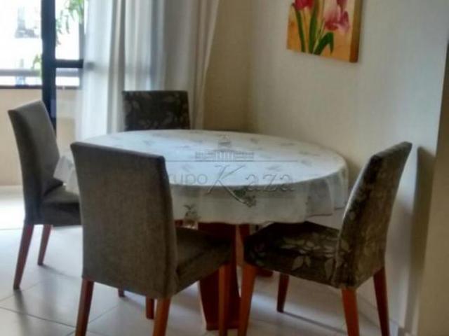 Apartamento Padrão em Jacareí