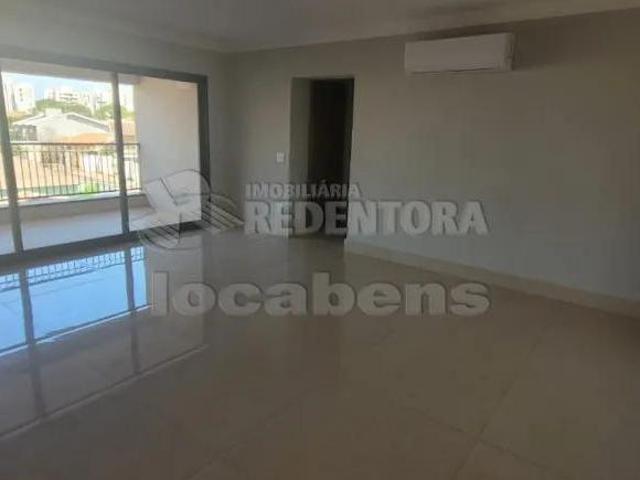 Apartamento Padrão em São José do Rio Preto
