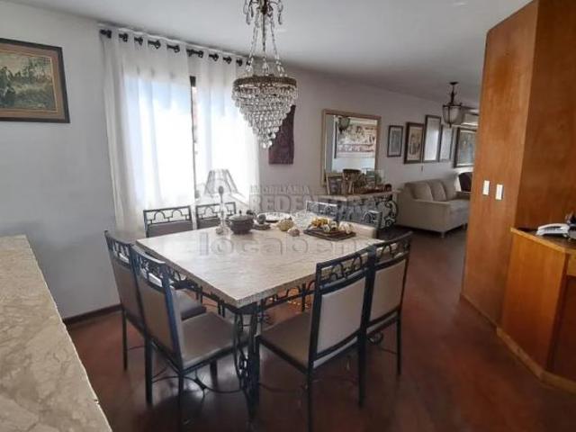 Apartamento Padrão em São José do Rio Preto