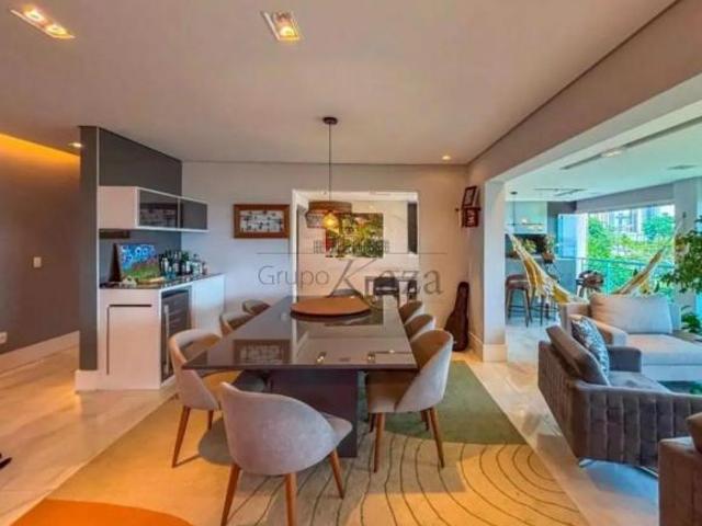 Apartamento Padrão em São José dos Campos
