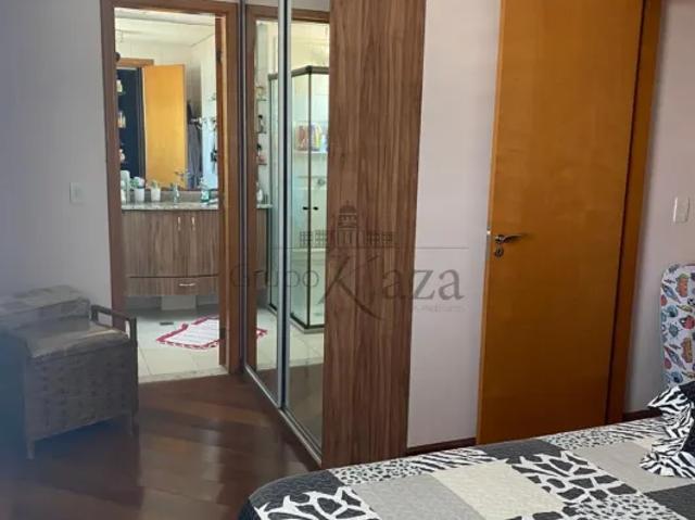 Apartamento Padrão em São José dos Campos