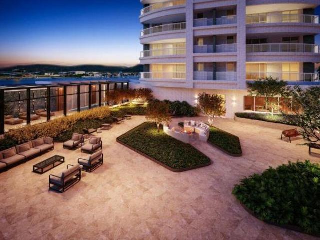 Apartamento Padrão em Santos