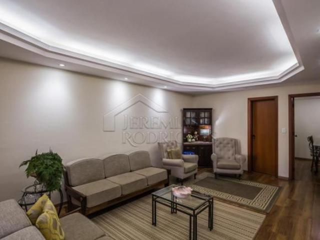Apartamento Padrão em Taubaté