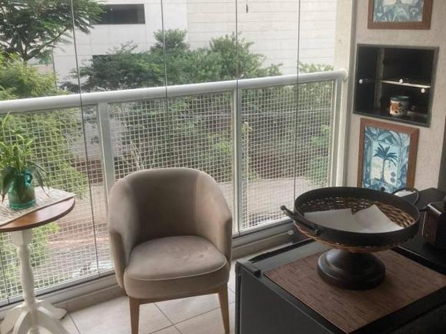 Apartamento Padrão Excepcional Semi Mobiliado