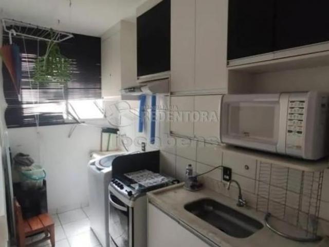 Apartamento Padrão para Venda com 02 Dormitórios no bairro Jardim Yolanda