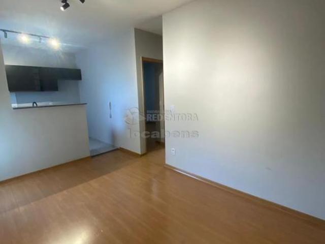 Apartamento Padrão para Venda com 02 Dormitórios no bairro Loteamento Clube V