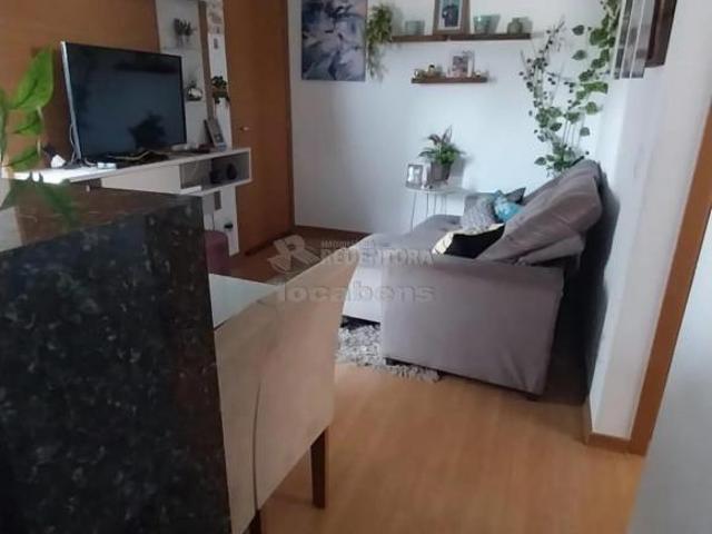 Apartamento Padrão para Venda com 02 Dormitórios no bairro Loteamento Clube V
