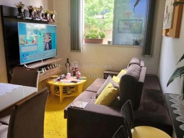 Apartamento Padrão para Venda com 02 Dormitórios no bairro Loteamento Clube V
