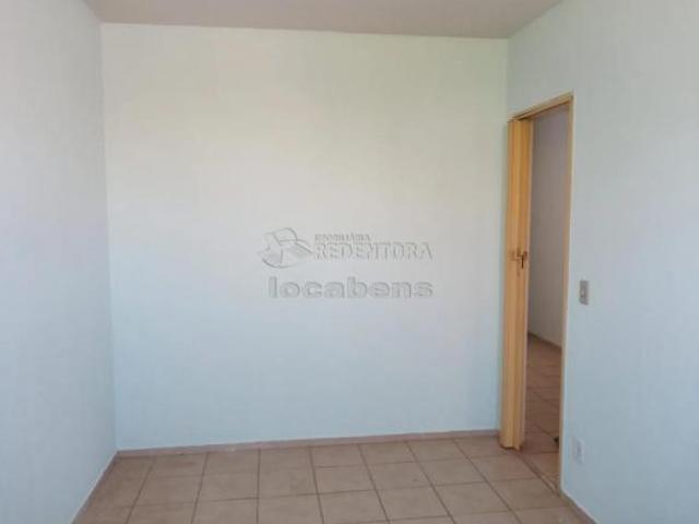 Apartamento Padrão para Venda com 02 Dormitórios No bairro Vila Angélica