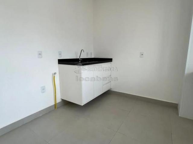 Apartamento Padrão para Venda com 2 Dormitórios no bairro Jardim Bosque das Vivendas