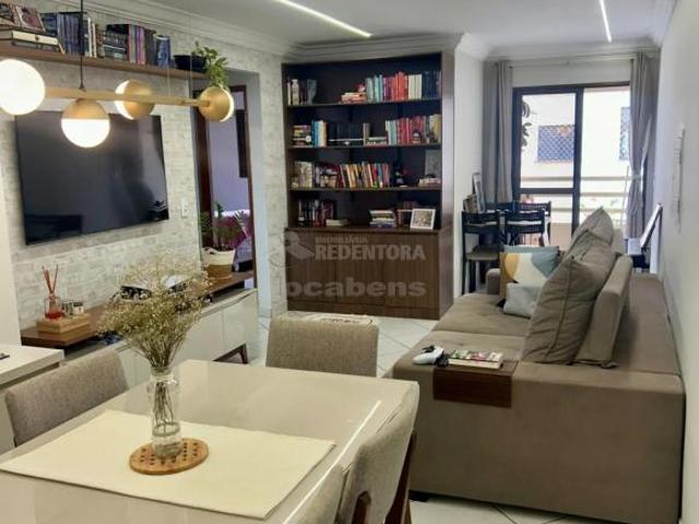 Apartamento Padrão para Venda com 2 Dormitórios no bairro Vila Ideal