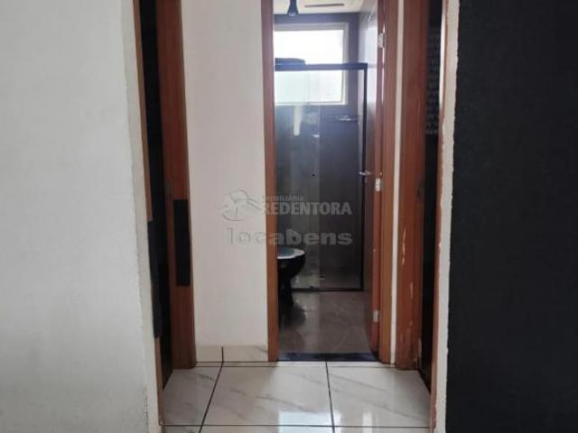 Apartamento Padrão para Locação com 2 Dormitórios no bairro Jardins Rio Preto
