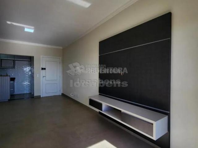 Apartamento Padrão para Locação e Venda com 03 Dormitórios no bairro Boa Vista