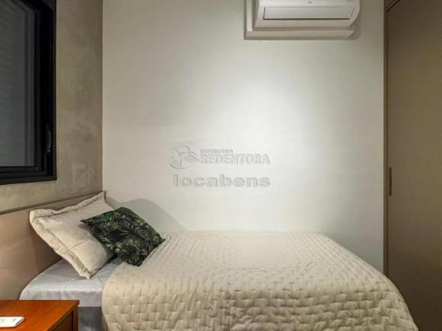 Apartamento Padrão para Locação e Venda com 03 Dormitórios no bairro Universitário