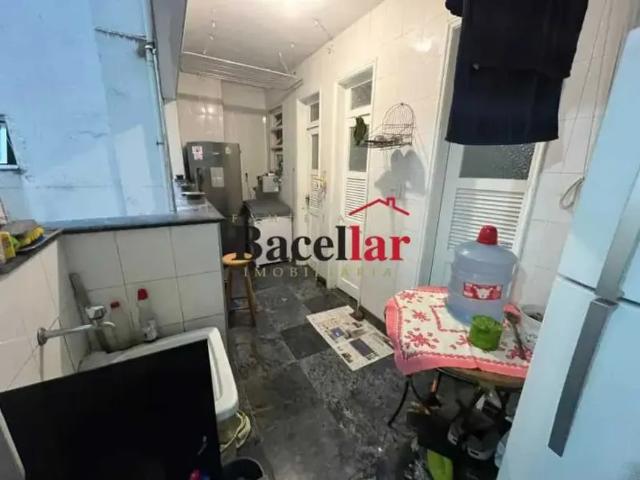 Apartamento: Padrão / Residencial / Copacabana