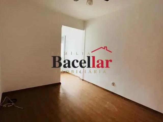 Apartamento: Padrão / Residencial / Copacabana