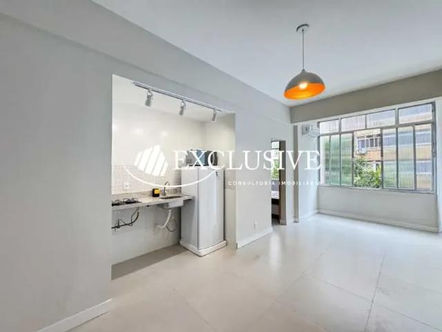 Apartamento: Padrão / Residencial / Copacabana