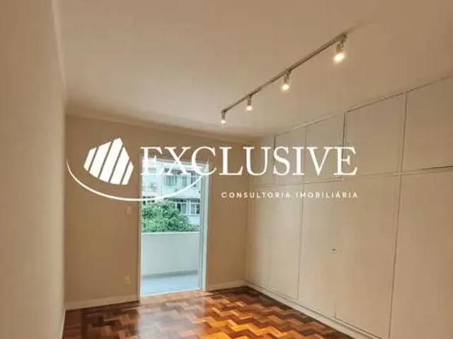 Apartamento: Padrão / Residencial / Copacabana