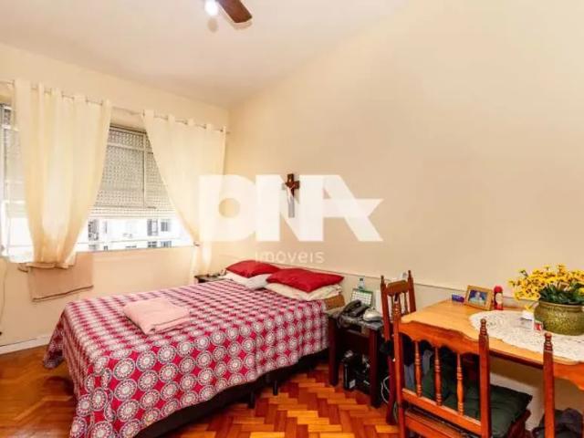 Apartamento: Padrão / Residencial / Copacabana