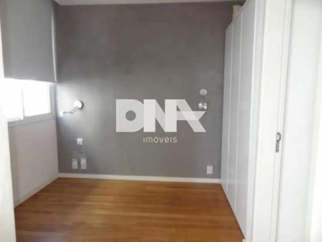 Apartamento Padrão / Residencial / Copacabana