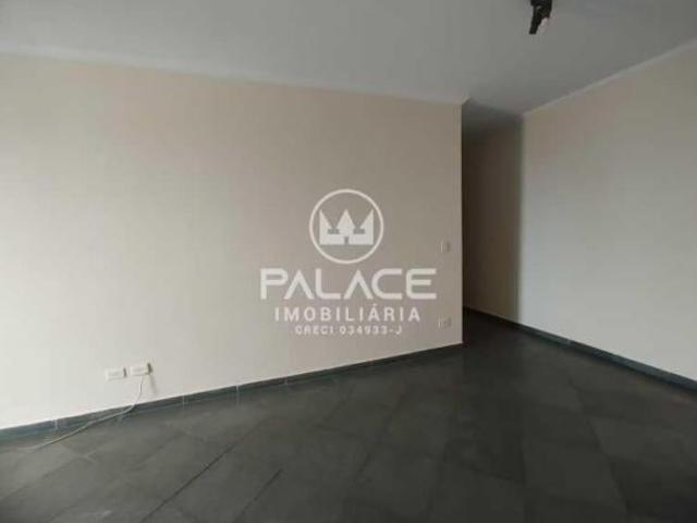 Apartamento: Padrão / Residencial / Alto