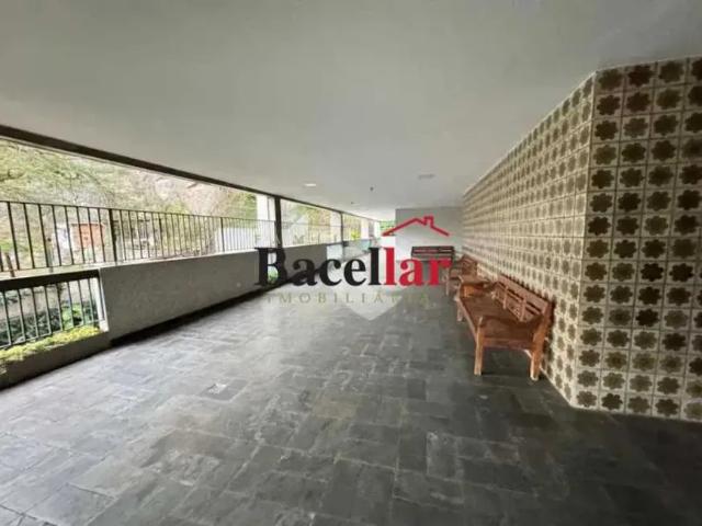 Apartamento: Padrão / Residencial / Laranjeiras