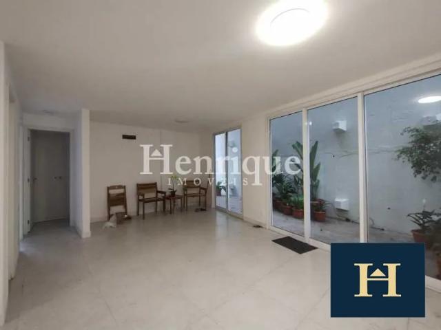 Apartamento Padrão / Residencial / Laranjeiras