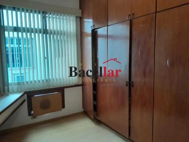 Apartamento: Padrão / Residencial / Maracanã