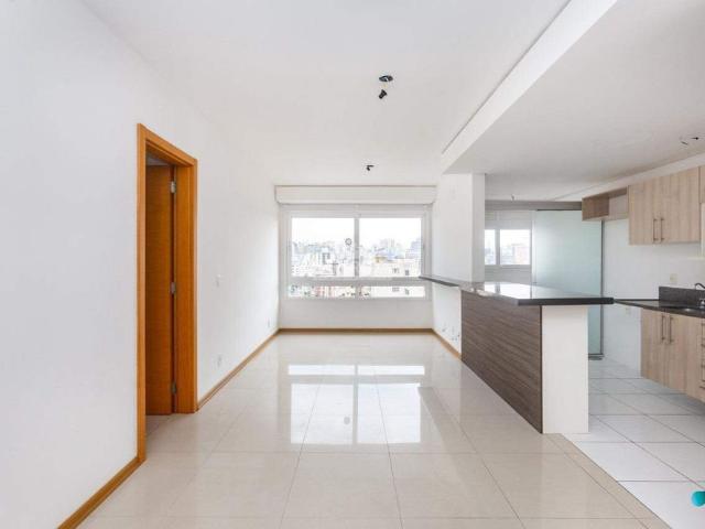 Apartamento para aluguel, 3 quartos, 1 suíte, 1 vaga, Cidade Baixa Porto Alegre/RS COD: 7884