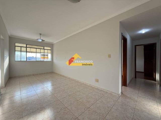 Apartamento para aluguel, 3 quartos, 1 suíte, 1 vaga, Planalto Divinópolis/MG