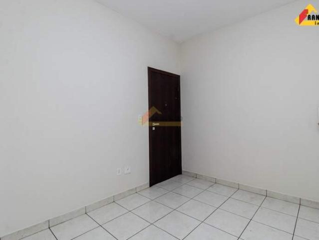 Apartamento para aluguel, 3 quartos, 1 suíte, 1 vaga, Santo Antônio Divinópolis/MG