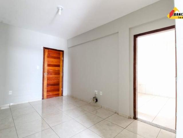 Apartamento para aluguel, 2 quartos, 1 suíte, 1 vaga, Santa Clara Divinópolis/MG