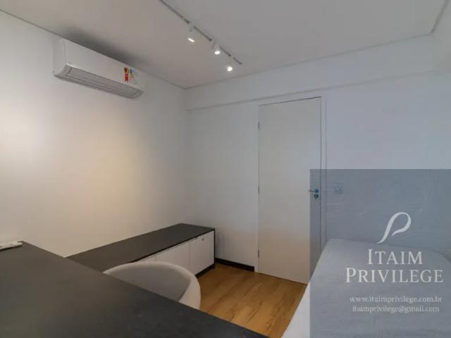 Apartamento para aluguel com 155 metros quadrados com 2 quartos