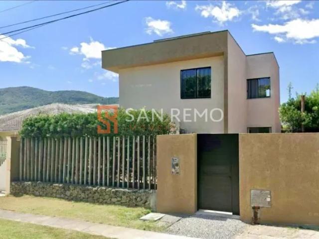Apartamento para aluguel com 1 quarto, em Córrego Grande com 30 m²