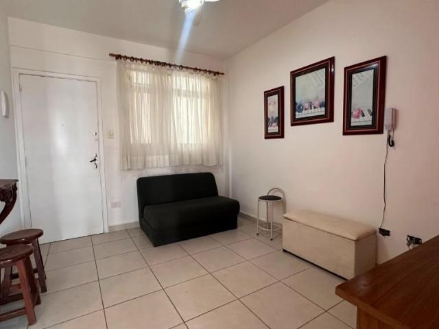 Apartamento para Aluguel com 1 quartos, 40 m² por R$ 2.400