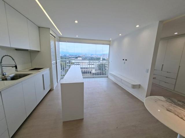 Apartamento para Aluguel com 1 quartos, 47 m² por R$ 3.200