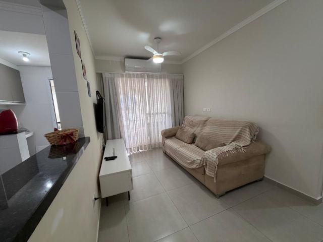 Apartamento para Aluguel com 1 quartos, 49 m² por R$ 2.900