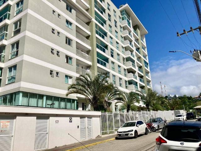 Apartamento para Aluguel com 1 quartos, 50 m² por R$ 3.600