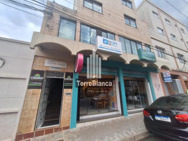 Apartamento para Aluguel com 1 quartos, 52 m² por R$ 990