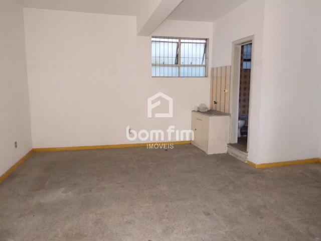 Apartamento para Aluguel com 1 quartos, 60 m² por R$ 1.100