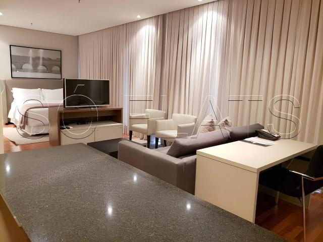 Apartamento para Aluguel com 1 quartos, 62 m² por R$ 10.652