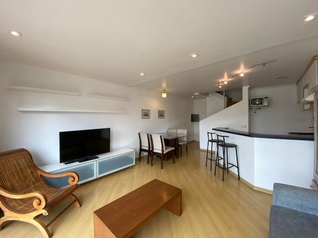 Apartamento para Aluguel com 1 quartos, 69 m² por R$ 3.812