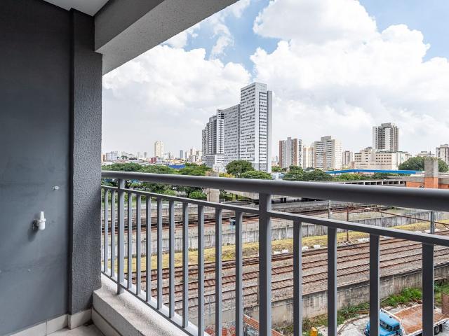 Apartamento para Aluguel com 1 quartos, 24 m² por R$ 1.544