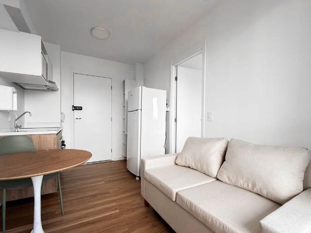 Apartamento para Aluguel com 1 quartos, 24 m² por R$ 2.420