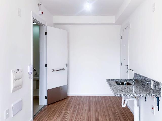 Apartamento para Aluguel com 1 quartos, 29 m² por R$ 1.800