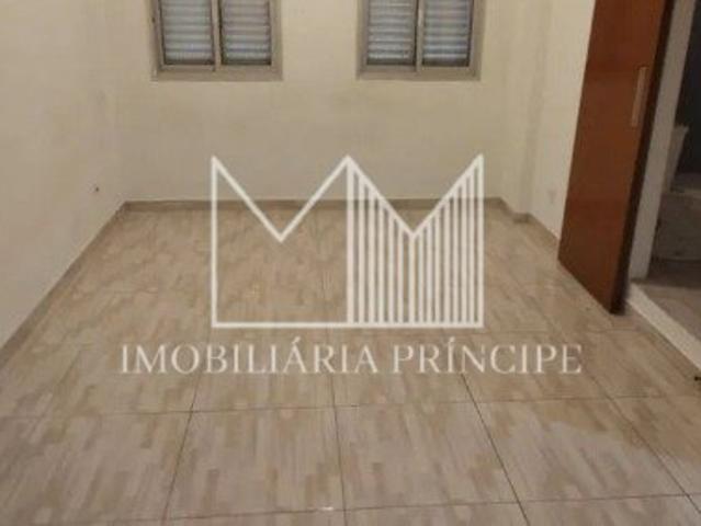 Apartamento para Aluguel com 1 quartos por R$ 1.500