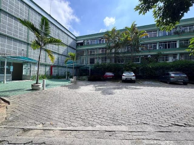 Apartamento para Aluguel com 1 quartos por R$ 2.000
